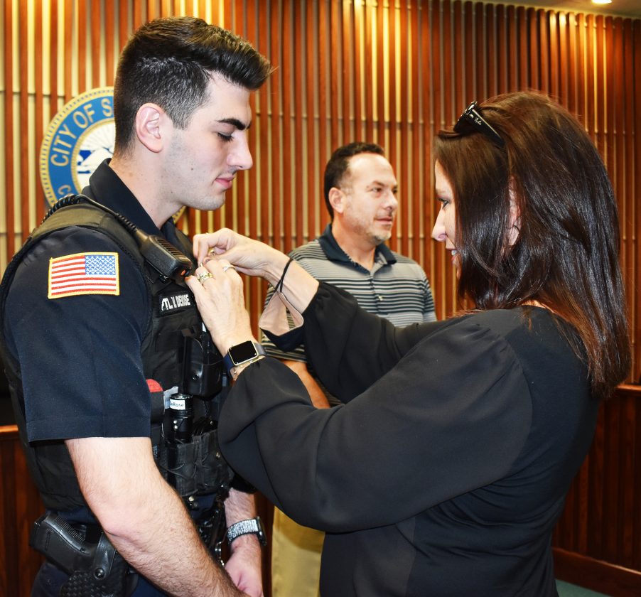 Salem officer sworn in | News, Sports, Jobs - Salem News